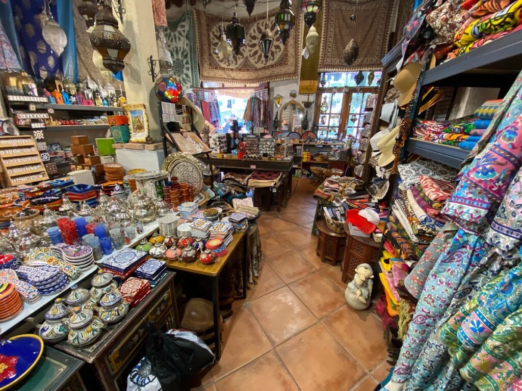 Aiden Chisholm ’23 Studies Orientalism in Andalusian Tourism - Center for Urban and Global Studies